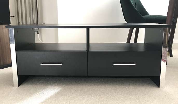 FreelyWheely: TV unit