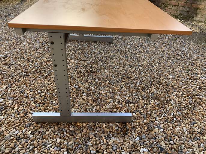 FreelyWheely: Study Desk