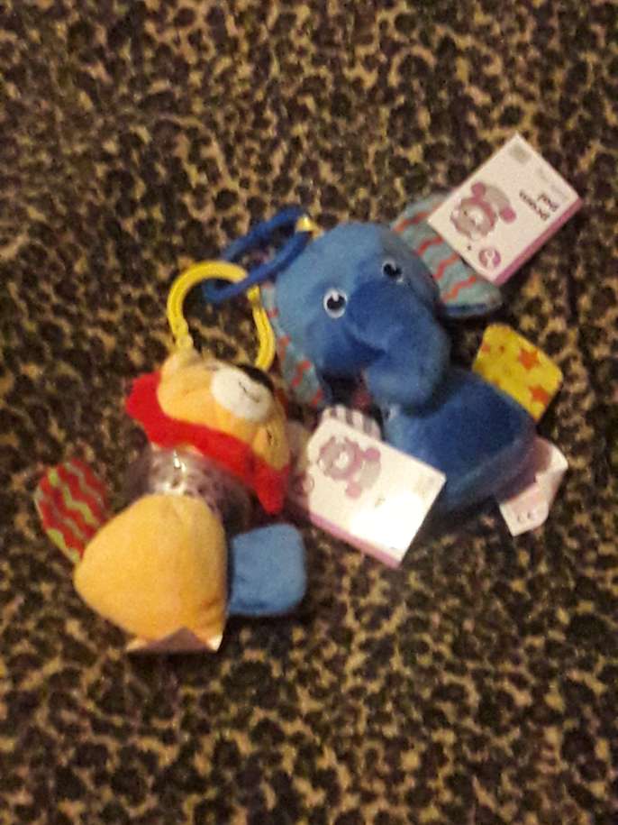 FreelyWheely: Various baby boy items