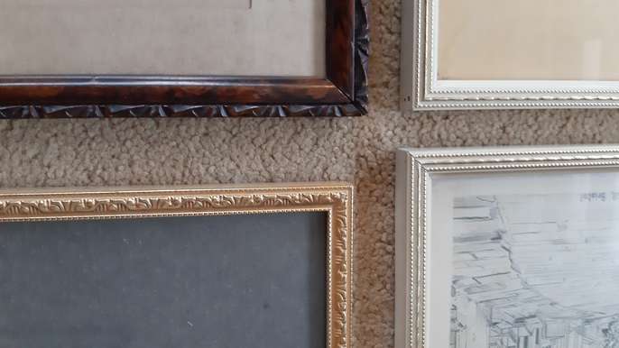 FreelyWheely: Vintage photo/picture frames