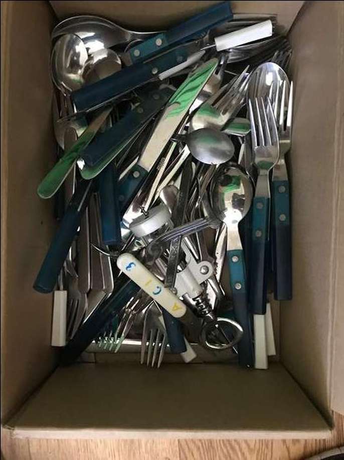 FreelyWheely: Assorted cutlery