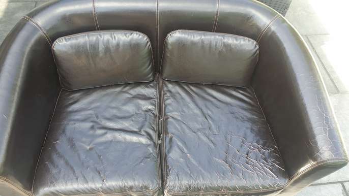 FreelyWheely: Two seater bucket sofa