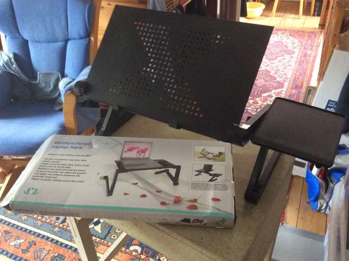 FreelyWheely: Multifunctional Laptop Table Stand