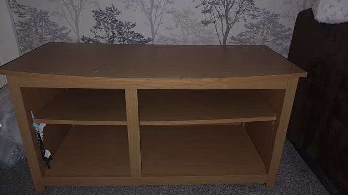 FreelyWheely: TV stand