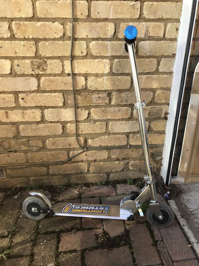 FreelyWheely: Scooter