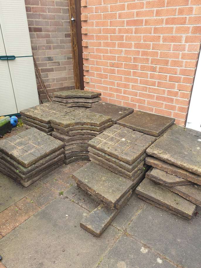 FreelyWheely: Paving/patio slabs