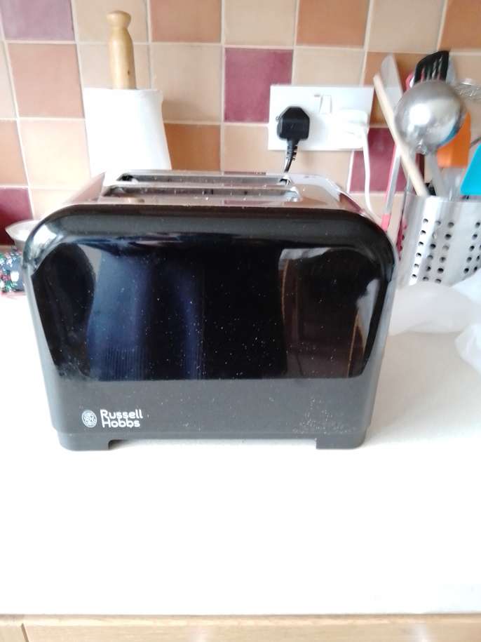 FreelyWheely: Electric toaster 2 slice