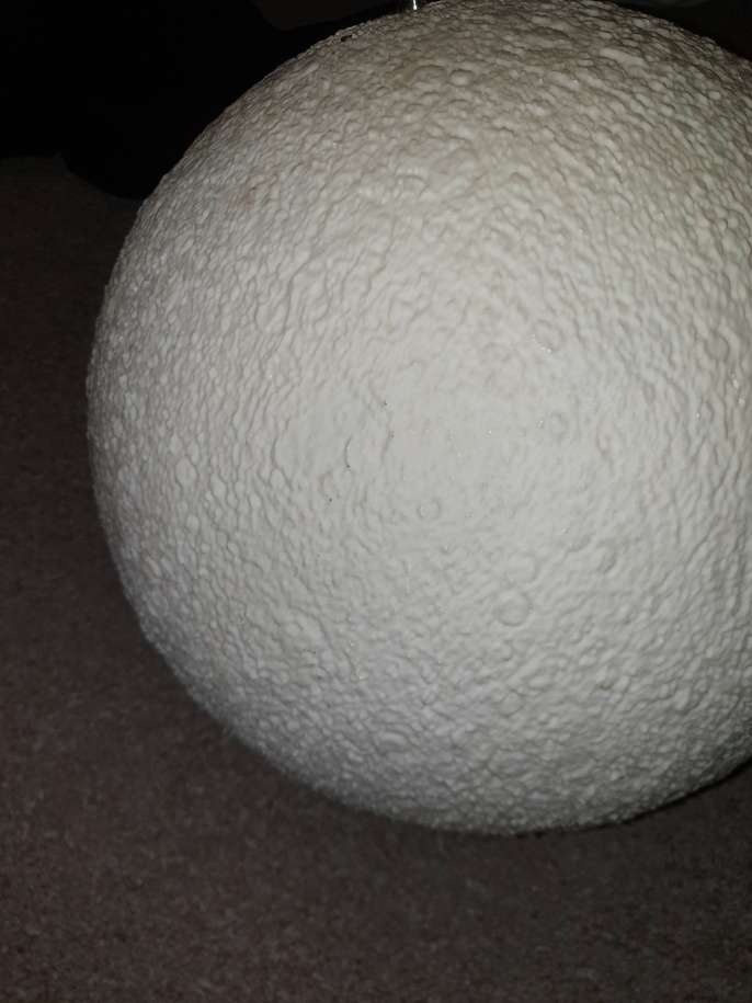 FreelyWheely: Moon light fitting