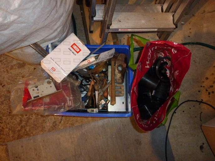 FreelyWheely: Box of hardware + Removal blankets