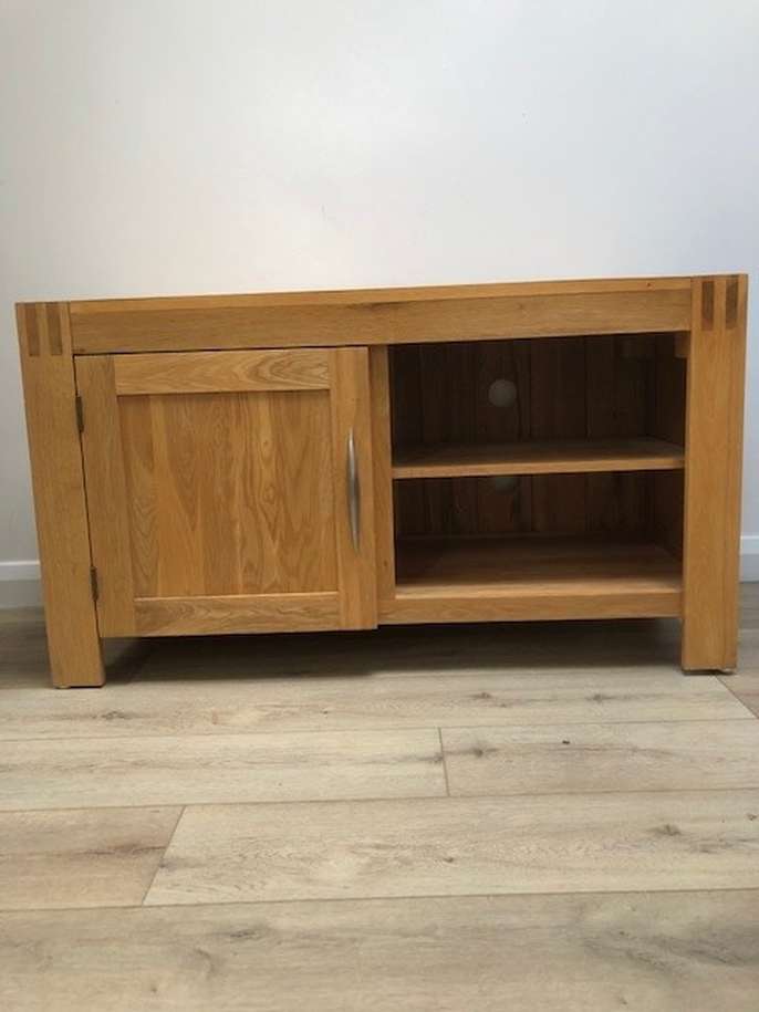 FreelyWheely: TV Unit