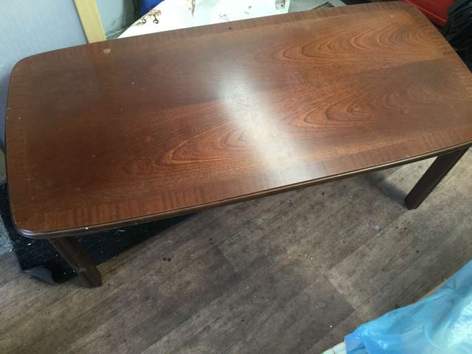 FreelyWheely: Coffee table