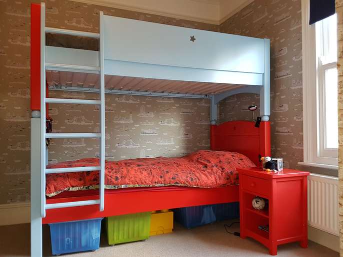 FreelyWheely: 2 Kids' beds and matching side table (separate or bunk)