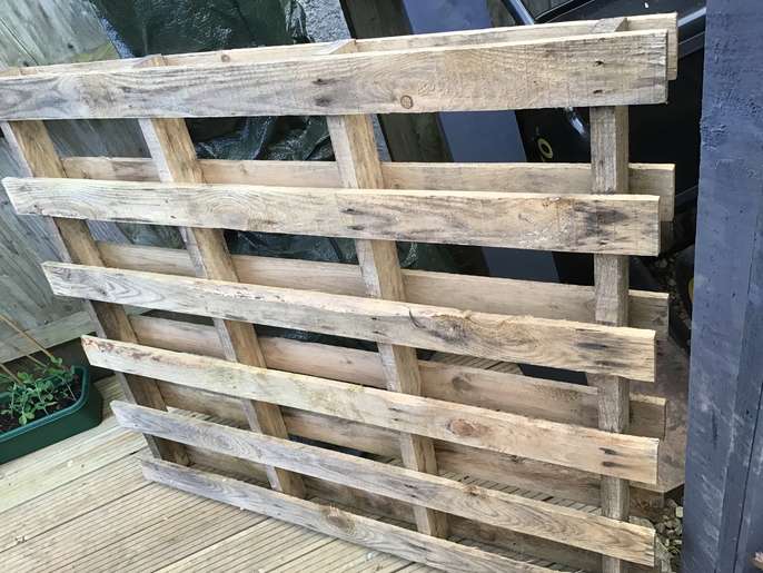 FreelyWheely: 3 pallets
