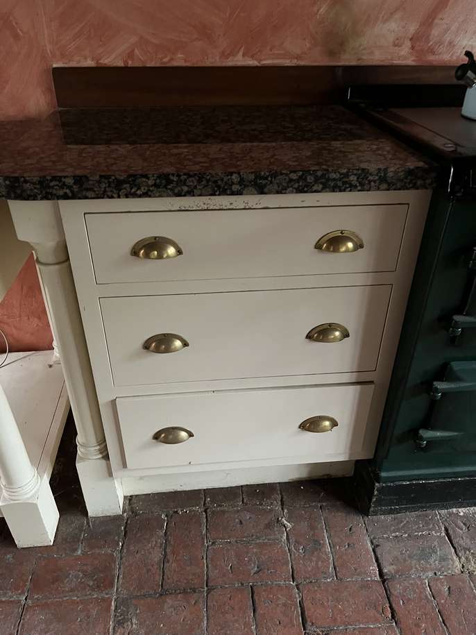 FreelyWheely: 2 granite top kitchen units