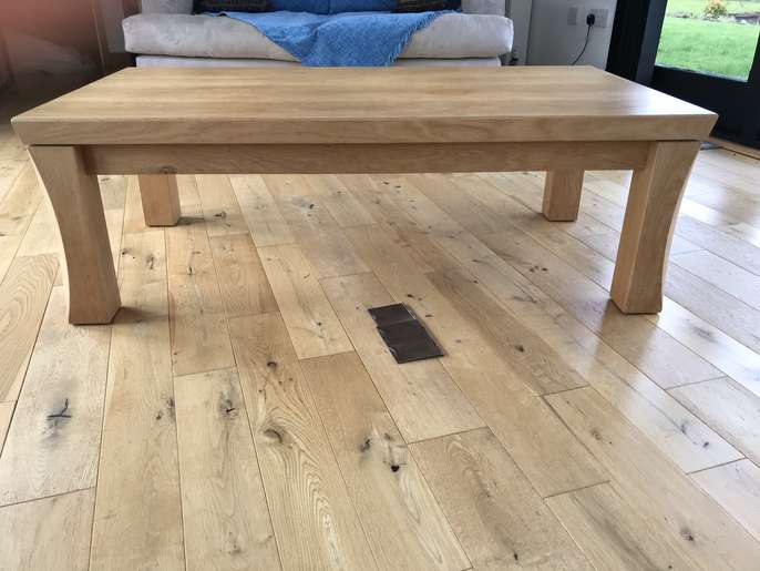 FreelyWheely: Solid Oak Coffee Table