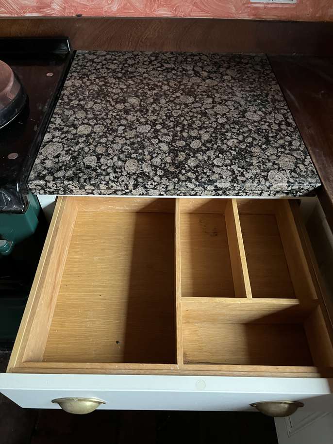 FreelyWheely: 2 granite top kitchen units