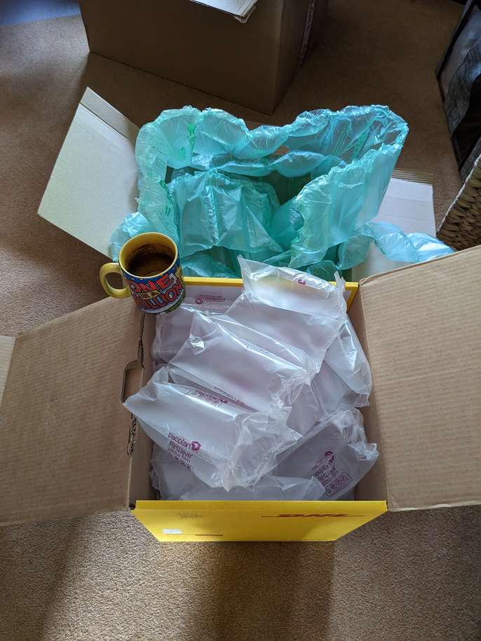 FreelyWheely: Parcel packaging