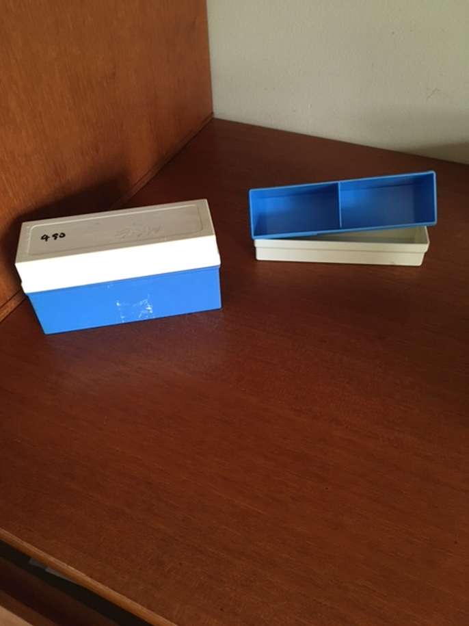 FreelyWheely: Slide storage boxes