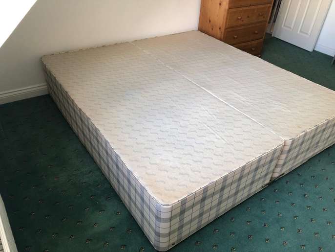 FreelyWheely: Super king sized bed - mattress & divan base , base with ...