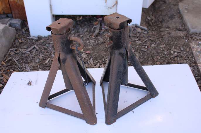 FreelyWheely: Car supports/ jack stands