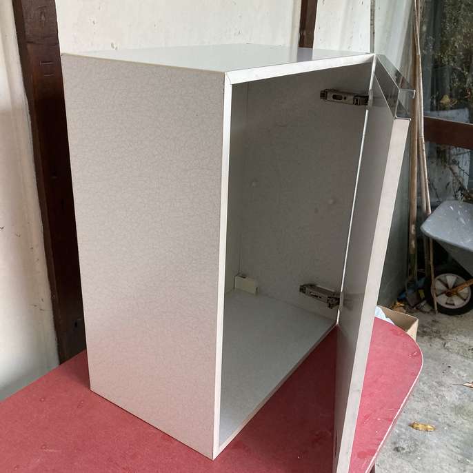 FreelyWheely: 1970s kitchen cabinets