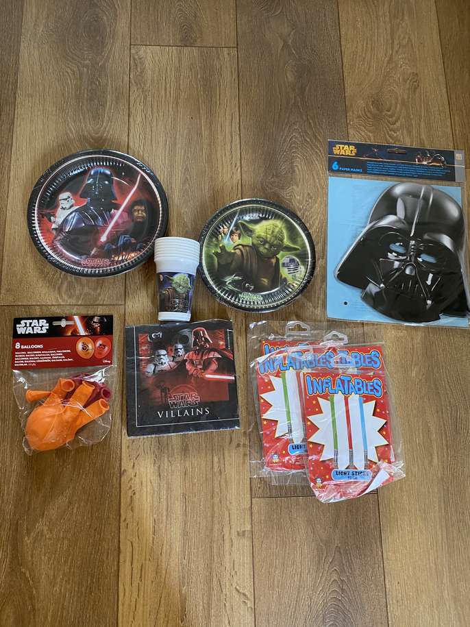 FreelyWheely: Star Wars party items