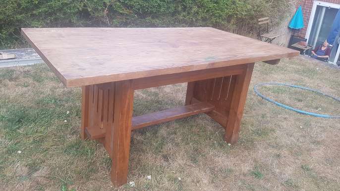 FreelyWheely: Dining table