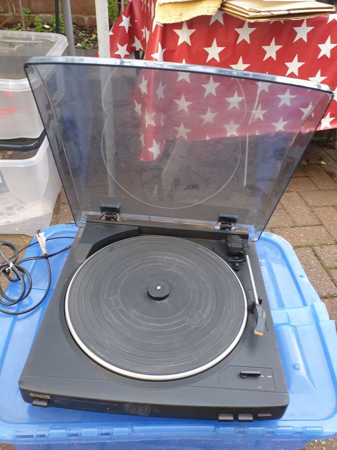 FreelyWheely: Record deck