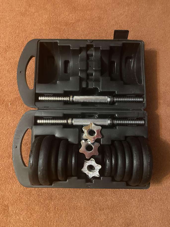 FreelyWheely: Dumbell Set