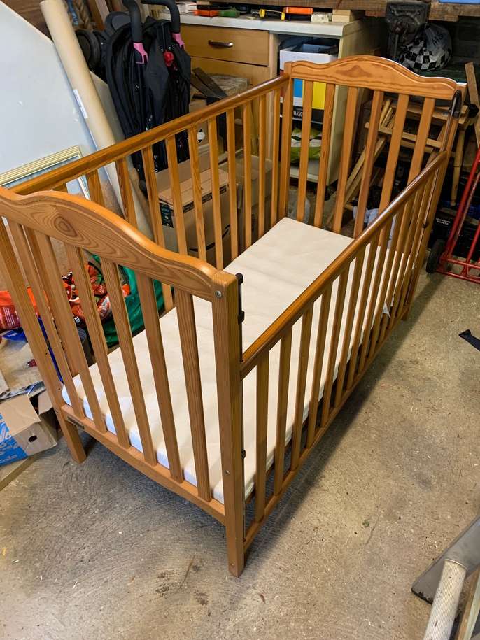 FreelyWheely: Cot - Mamas & Papas Sabrina model