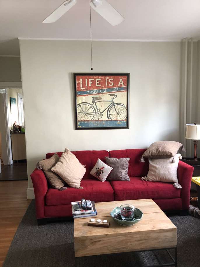 FreelyWheely: Free couch/sleeper sofa