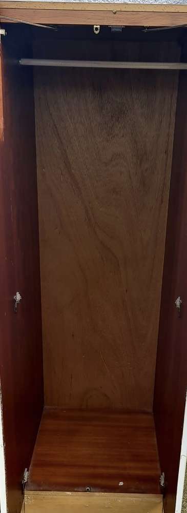 FreelyWheely: Wardrobe