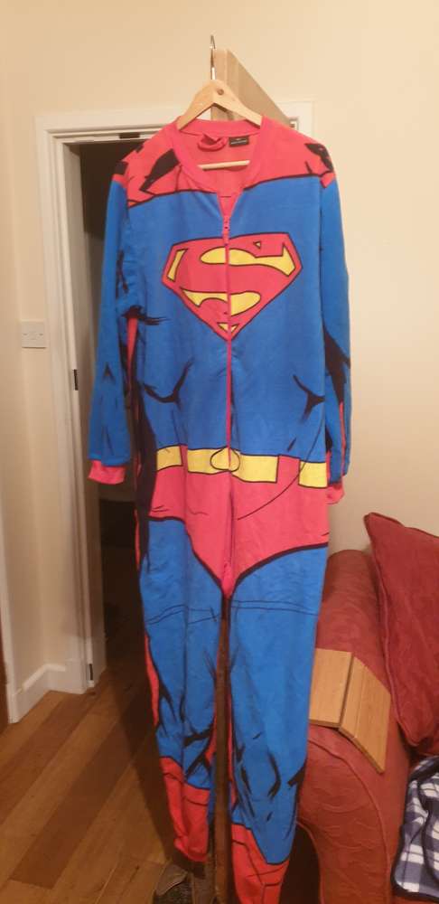FreelyWheely: Superman onesie
